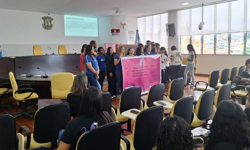 Alunos do FAPI apresentam trabalho escolar na Câmara Municipal de Barroso - barrosoemdia