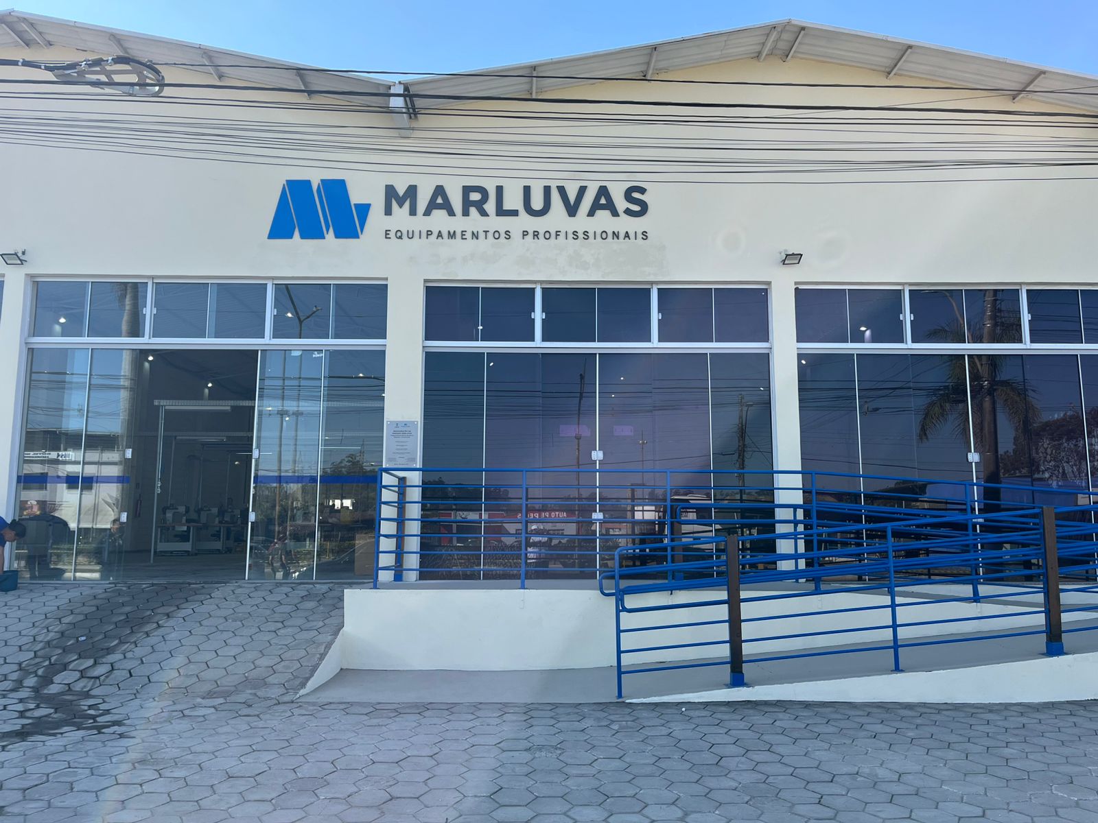 Fábrica da Marluvas é inaugurada em Barroso - barrosoemdia